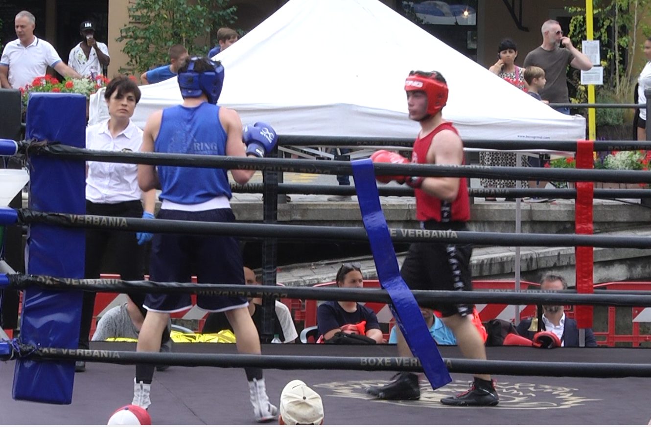 La boxe torna sul Lago d'Orta: un successo nonostante il maltempo l ...